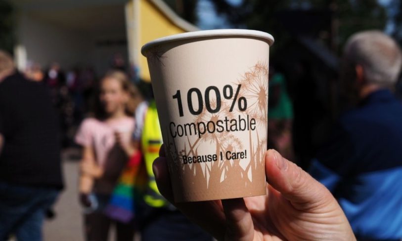 The Difference Between Recycling and Composting - Pretty Progressive